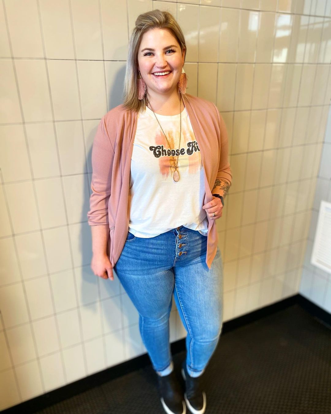 How To Style Button Fly Jeans? 20 Outfit Ideas