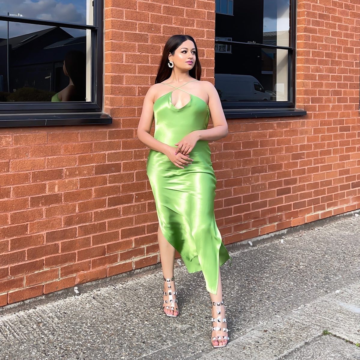 21 Best Lime Green Outfit Ideas And Tips On How To Wear Them