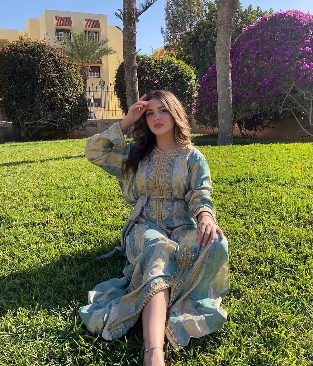 What To Wear In Qatar? 25 Best Outfit Ideas with Stying Tips