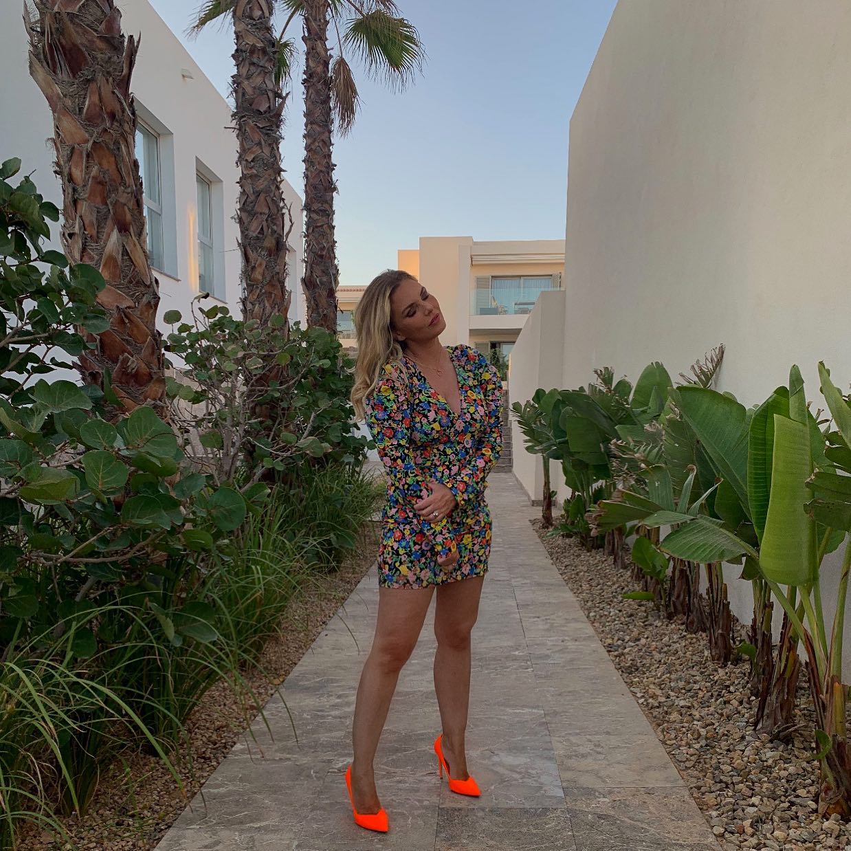 Outfits With Pumps 20 Ideas on How to Wear Pumps