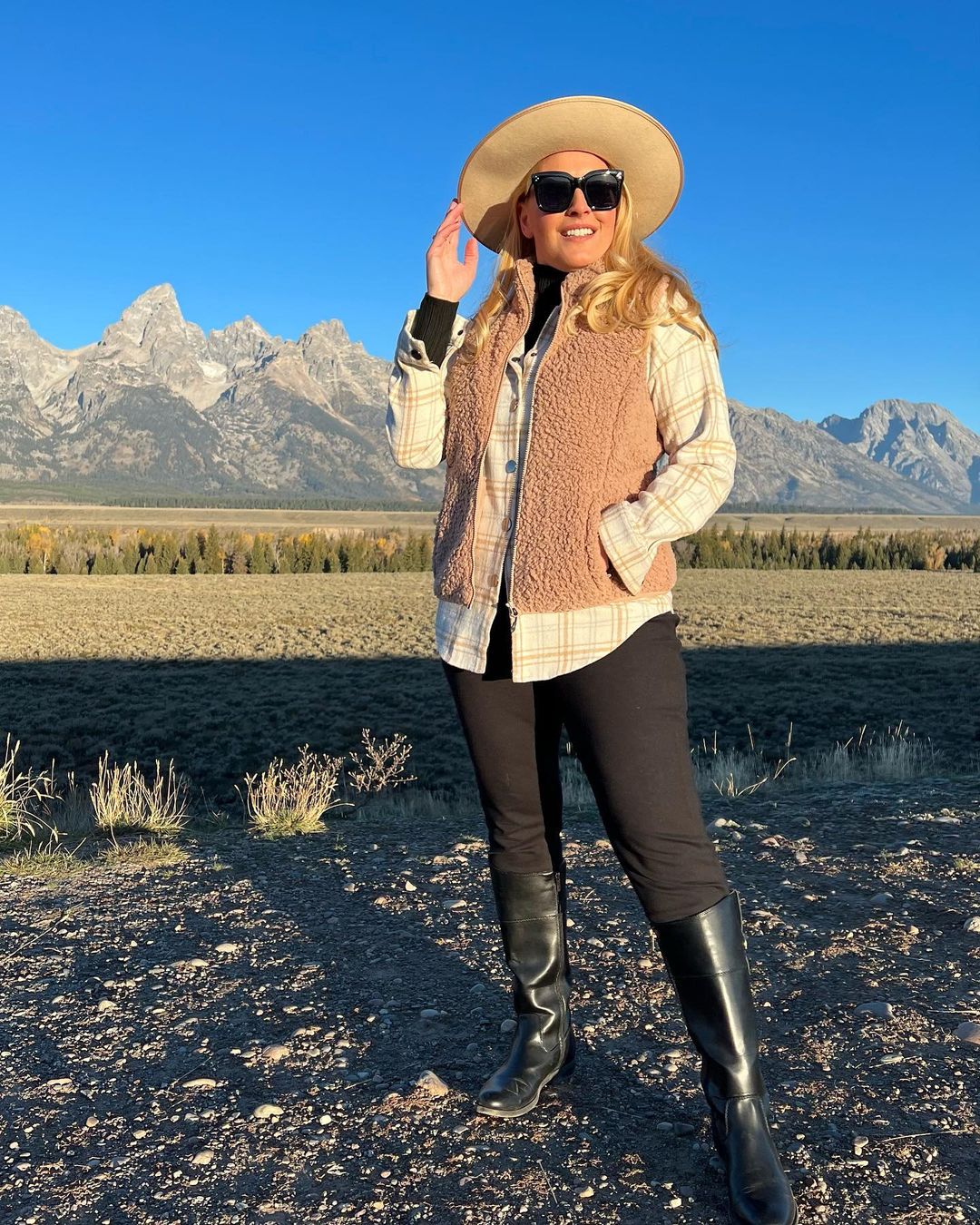20 Super Cool Shacket Outfit Ideas with Styling Tips – Outfit Trends