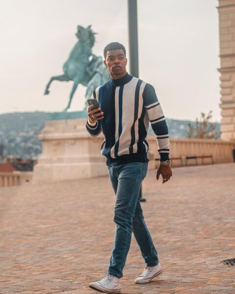 20 Cool Movie Date Outfits For Men To Try