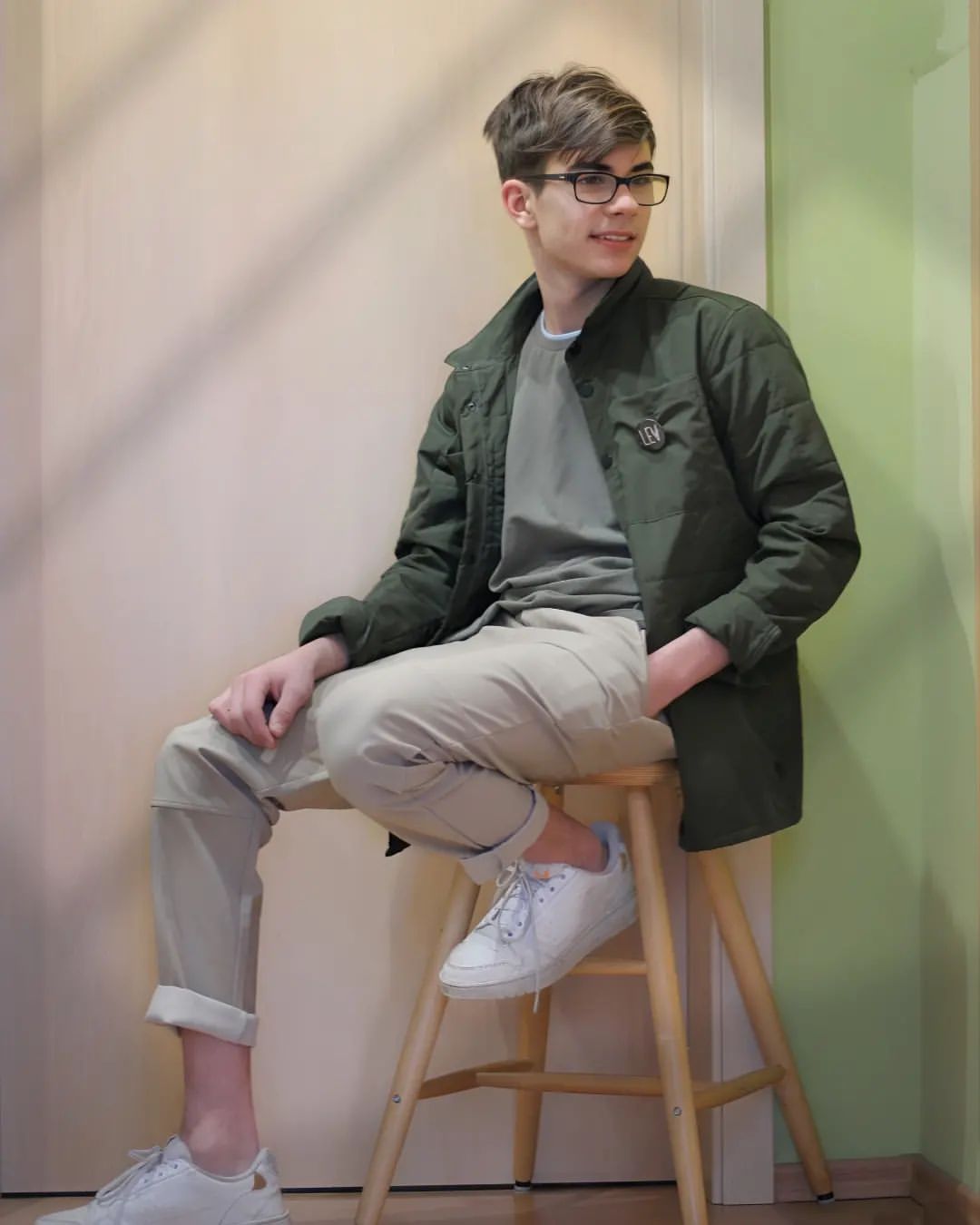 How To Dress For Class Presentation? 20 Outfit Ideas