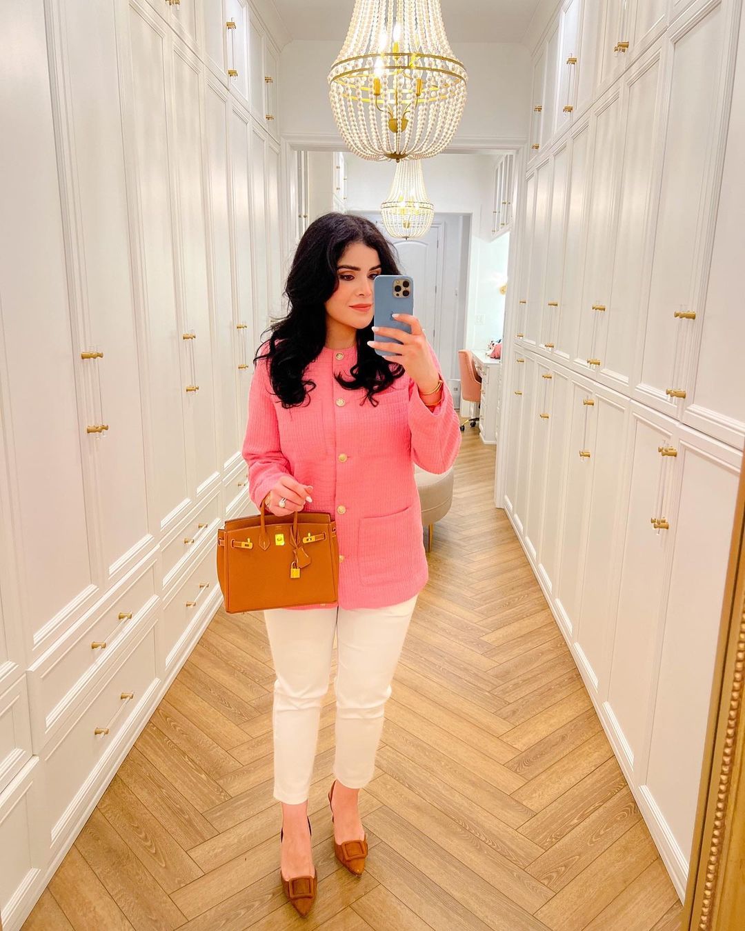 20 Stylish Pink Jacket Outfits You Need to Try