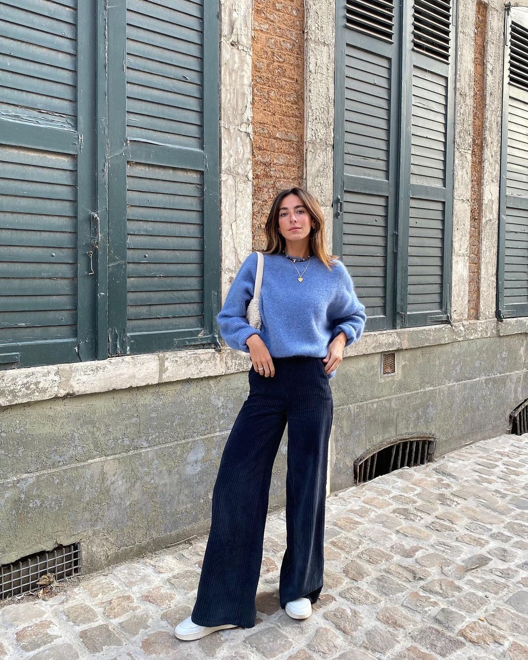 How To Dress For Class Presentation? 20 Outfit Ideas