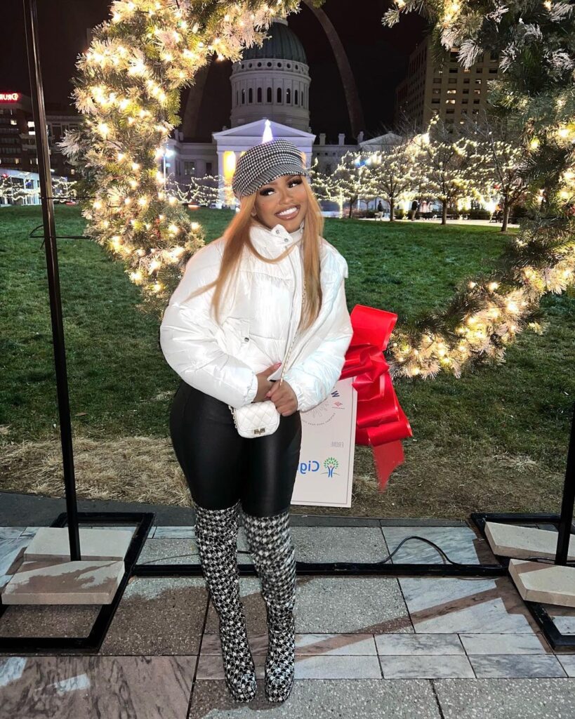 22 Hockey Game Outfits: What to Wear to a Hockey Game?