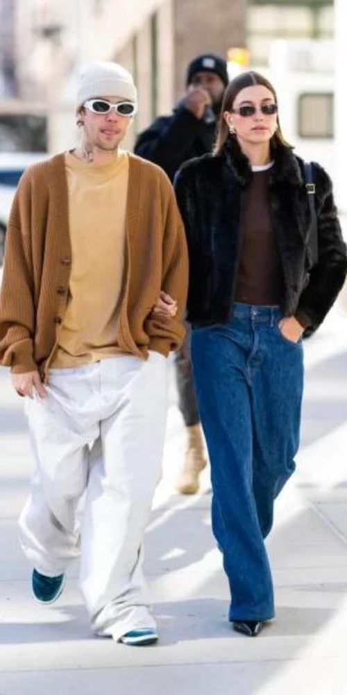 Retro Outfit Ideas 18 Tips on How to Dress Retro This Year