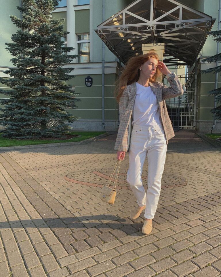 20 Right Shoes To Wear To An Interview For A Professional Look