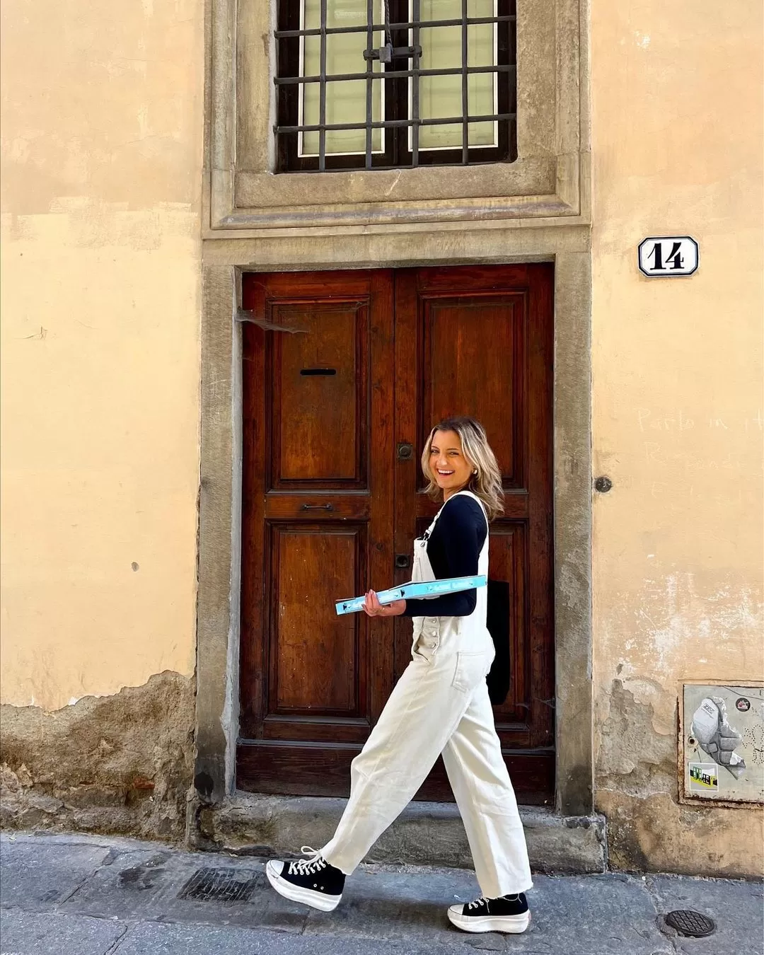 What To Wear In Florence? 29 Outfit Ideas & Packing Tips