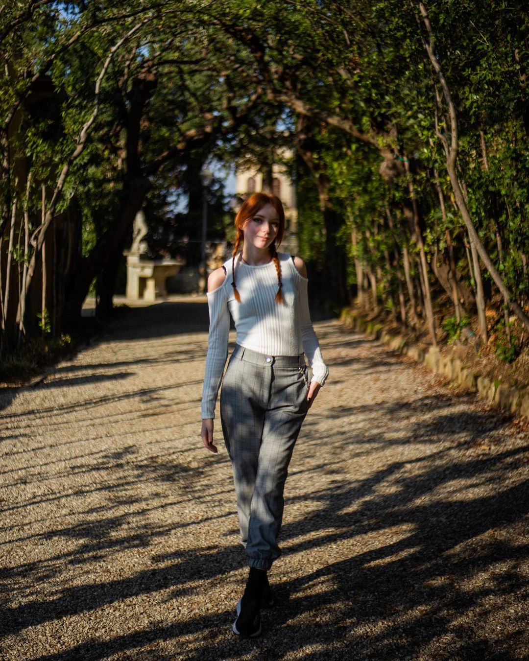 What To Wear In Florence? 29 Outfit Ideas & Packing Tips