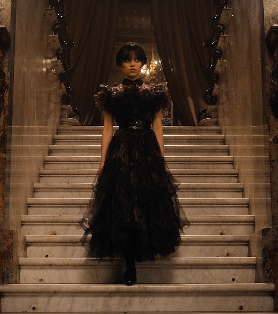 How To Dress Like Wednesday Addams? 20 Best Outfits + Tips