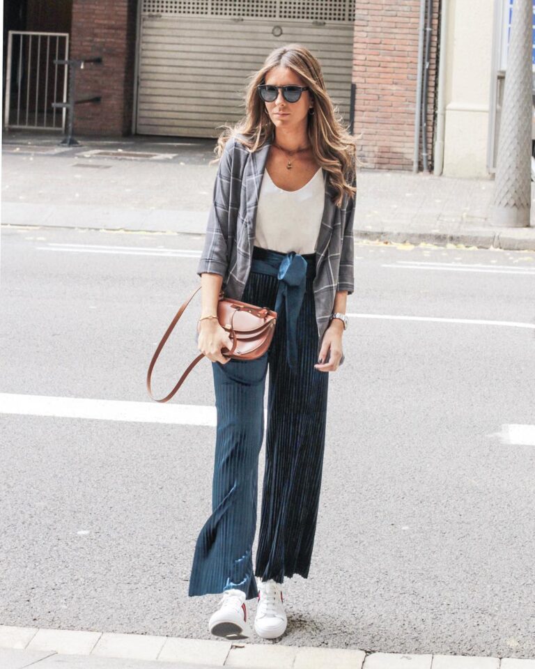 What to Wear to a Fashion Show? 37 Outfit Ideas