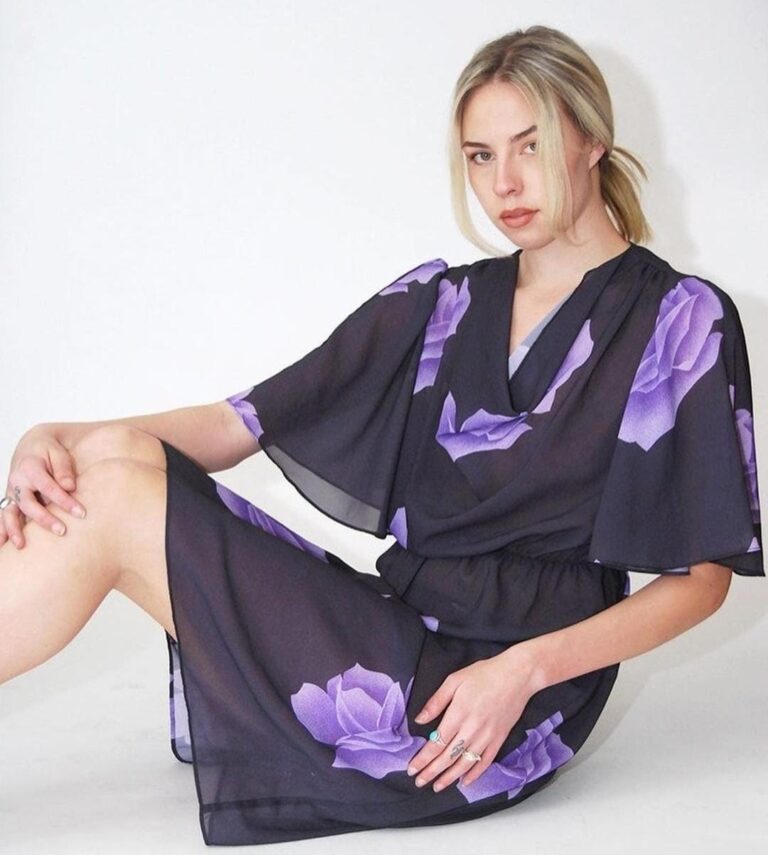 Retro vs. Vintage vs. Antique Clothing - Simple Differences