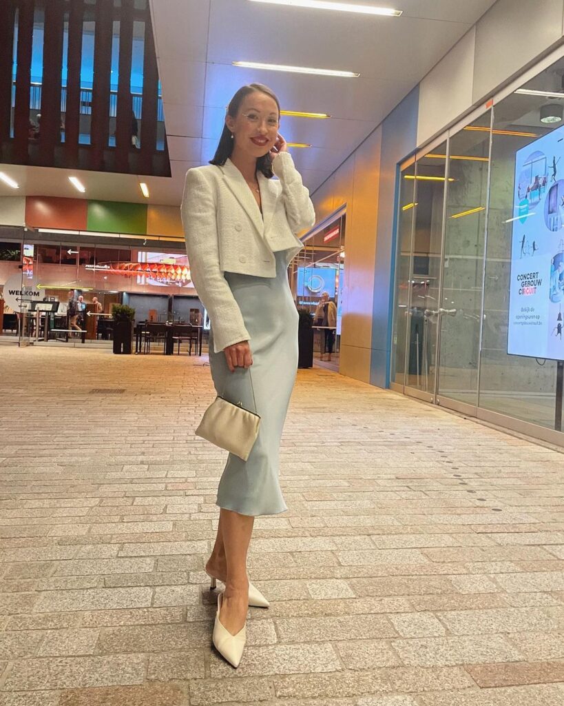 What To Wear To Theatre - 35 Best Outfit Ideas for Women