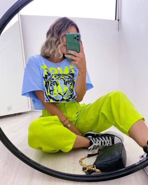 50 Best Glow In The Dark Outfits to Try