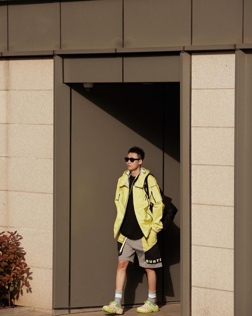 34 Amazing Croc Outfit Ideas for Men