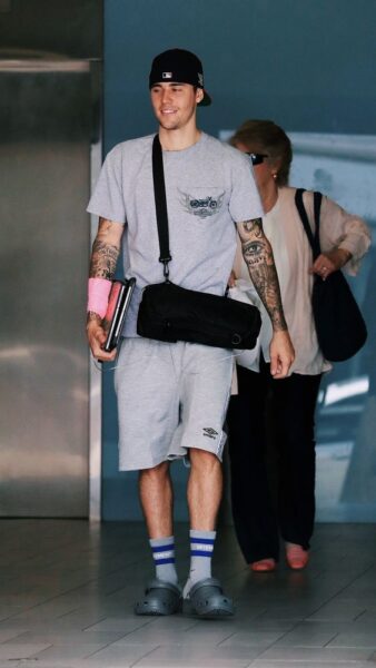 34 Amazing Croc Outfit Ideas for Men