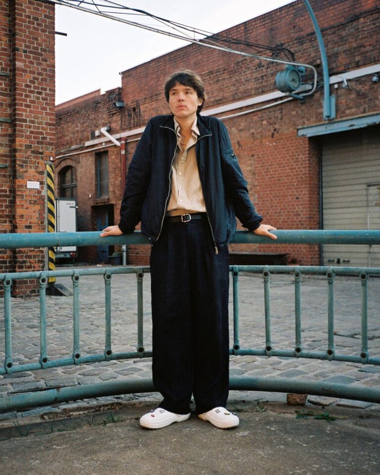 34 Amazing Croc Outfit Ideas for Men