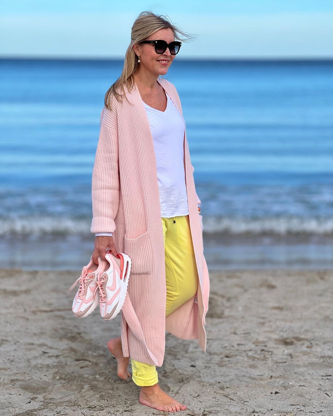 How To Wear A Long Cardigan? 26 Outfit Ideas