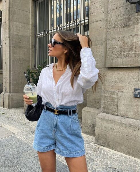 16 Best Light Blue Shorts Outfits for Women