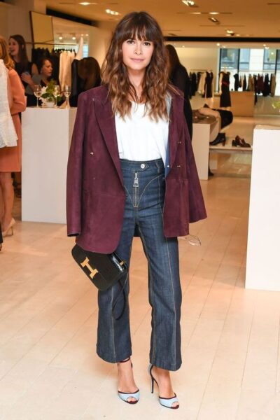 How to Wear a Clutch? 20 Ways to Carry a Clutch Stylishly