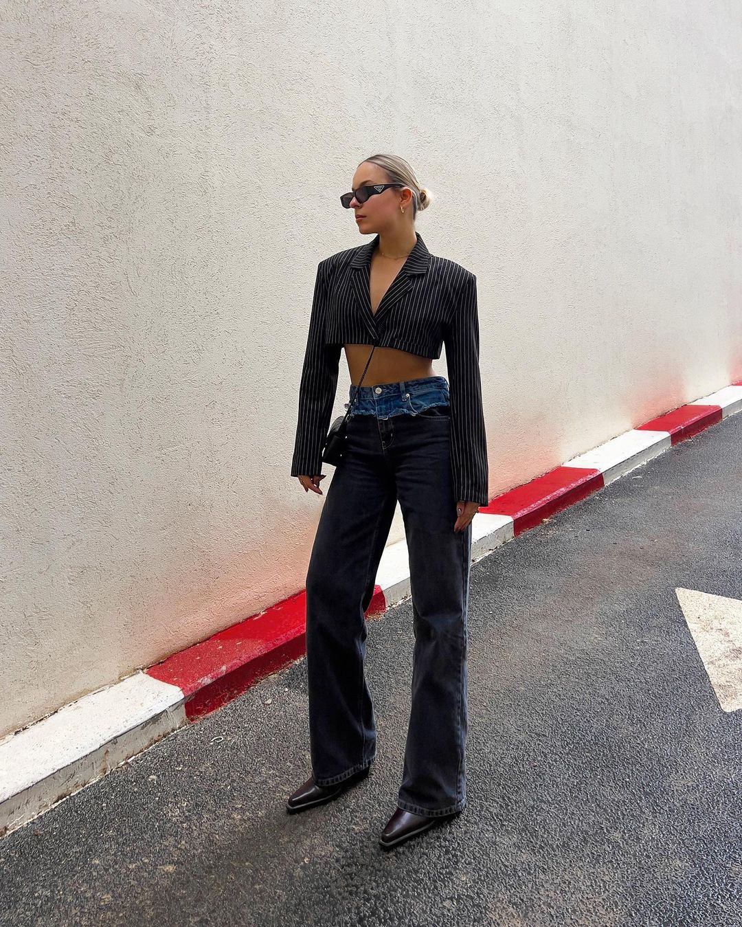 How to Style a Cropped Blazer? 14 Outfit Ideas