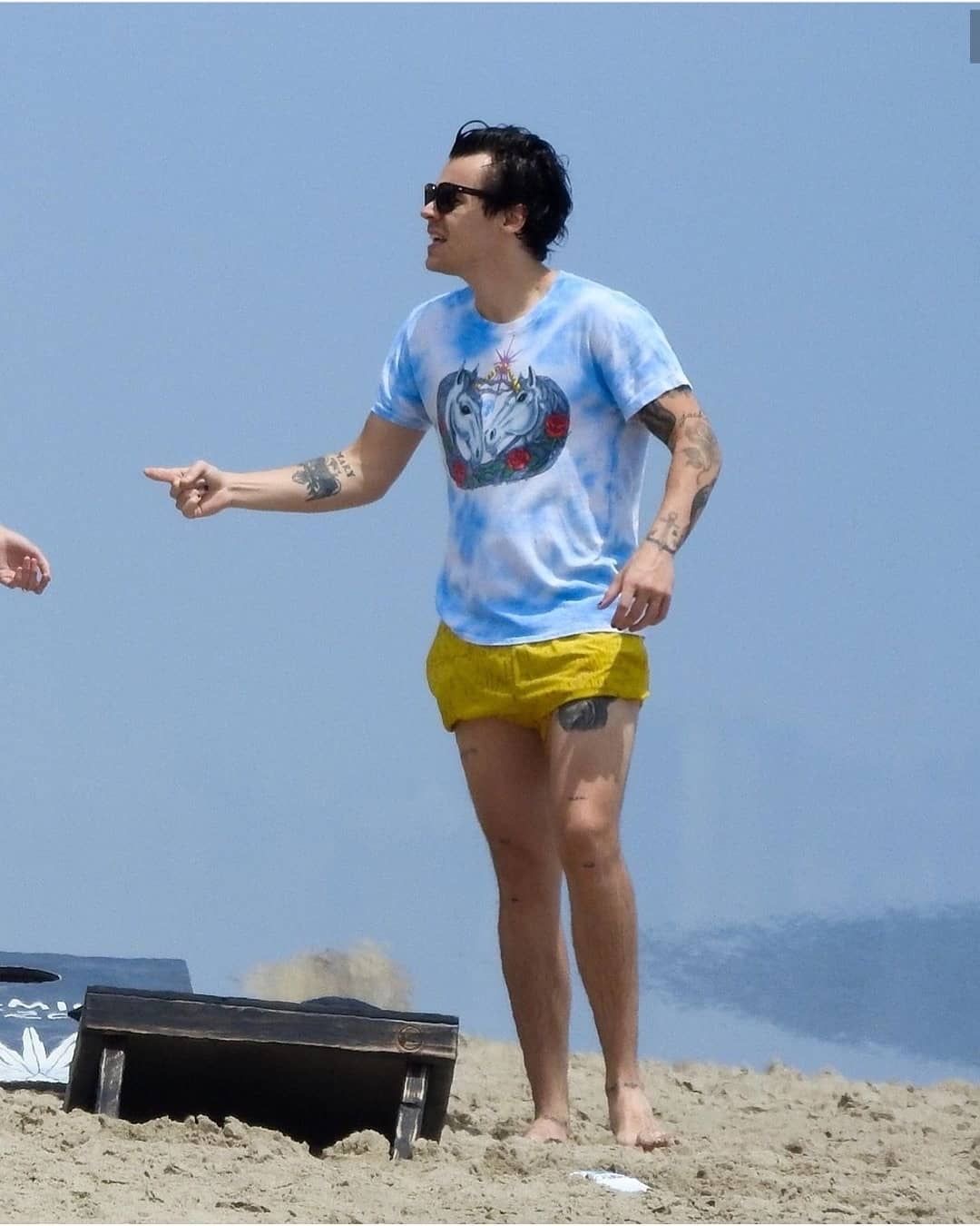 33 Best Beach Outfits for Men: What to Wear at the Beach?