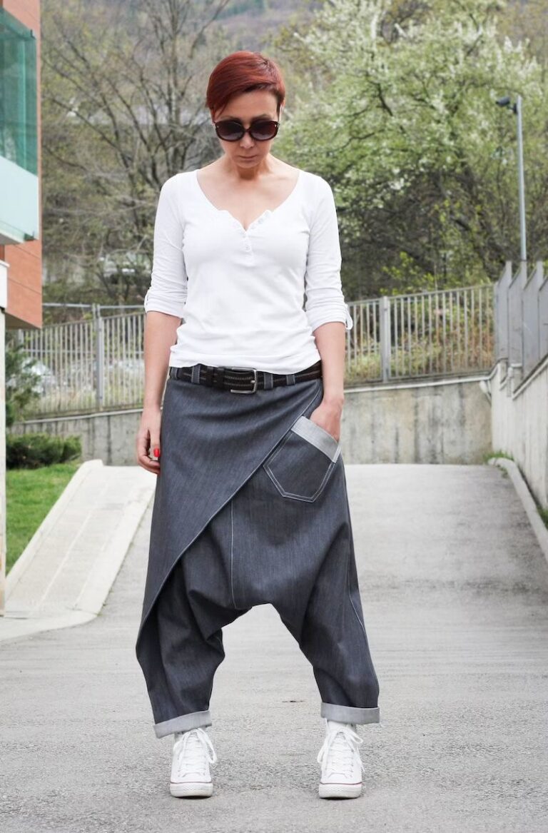 25 Best Harem Pant Outfit Ideas with Styling Tips
