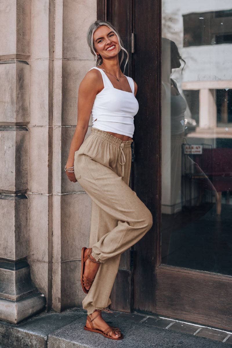 25 Best Harem Pant Outfit Ideas with Styling Tips