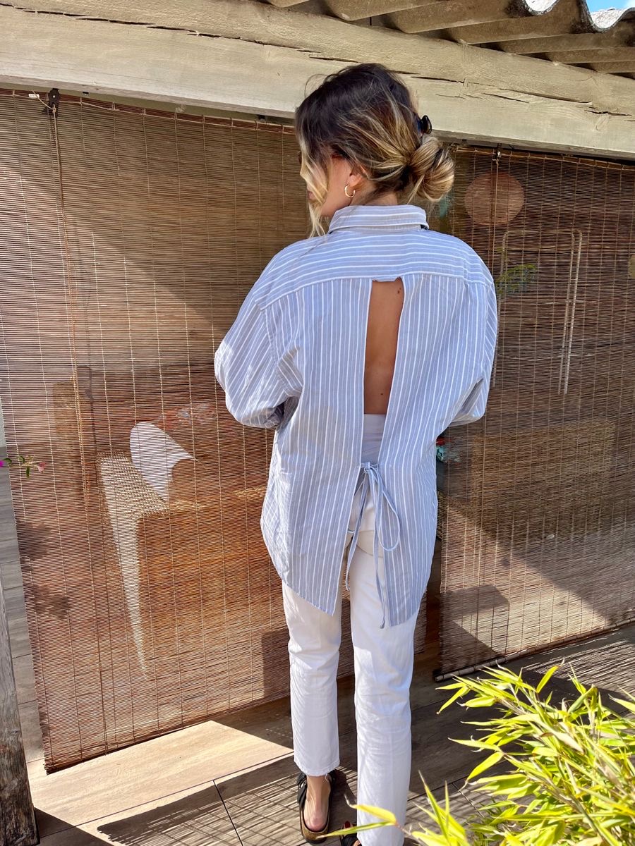 How To Wear A Backward Shirt? 23 Outfit Ideas