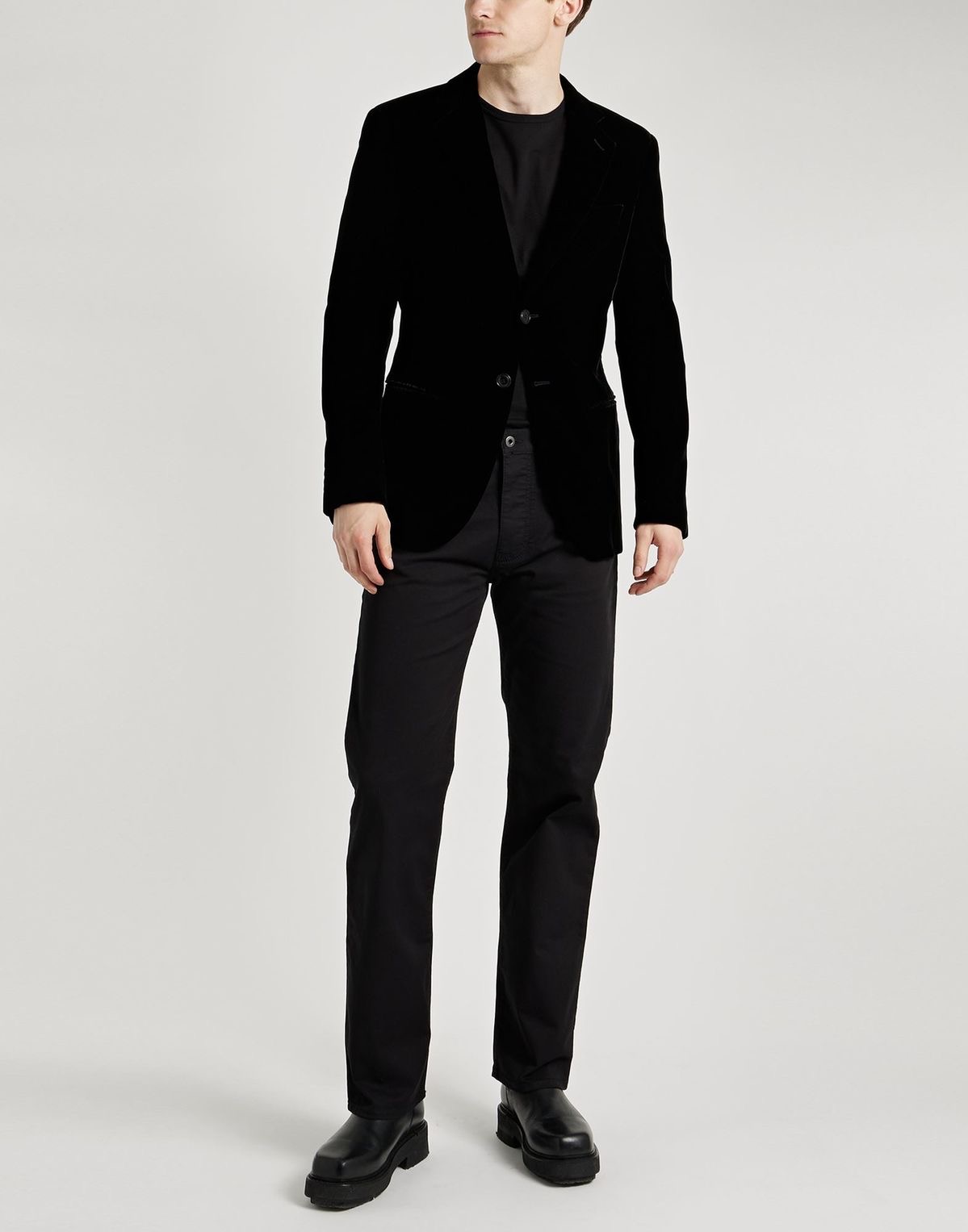 How to Style Velvet Suits for Men? 18 Outfit Ideas