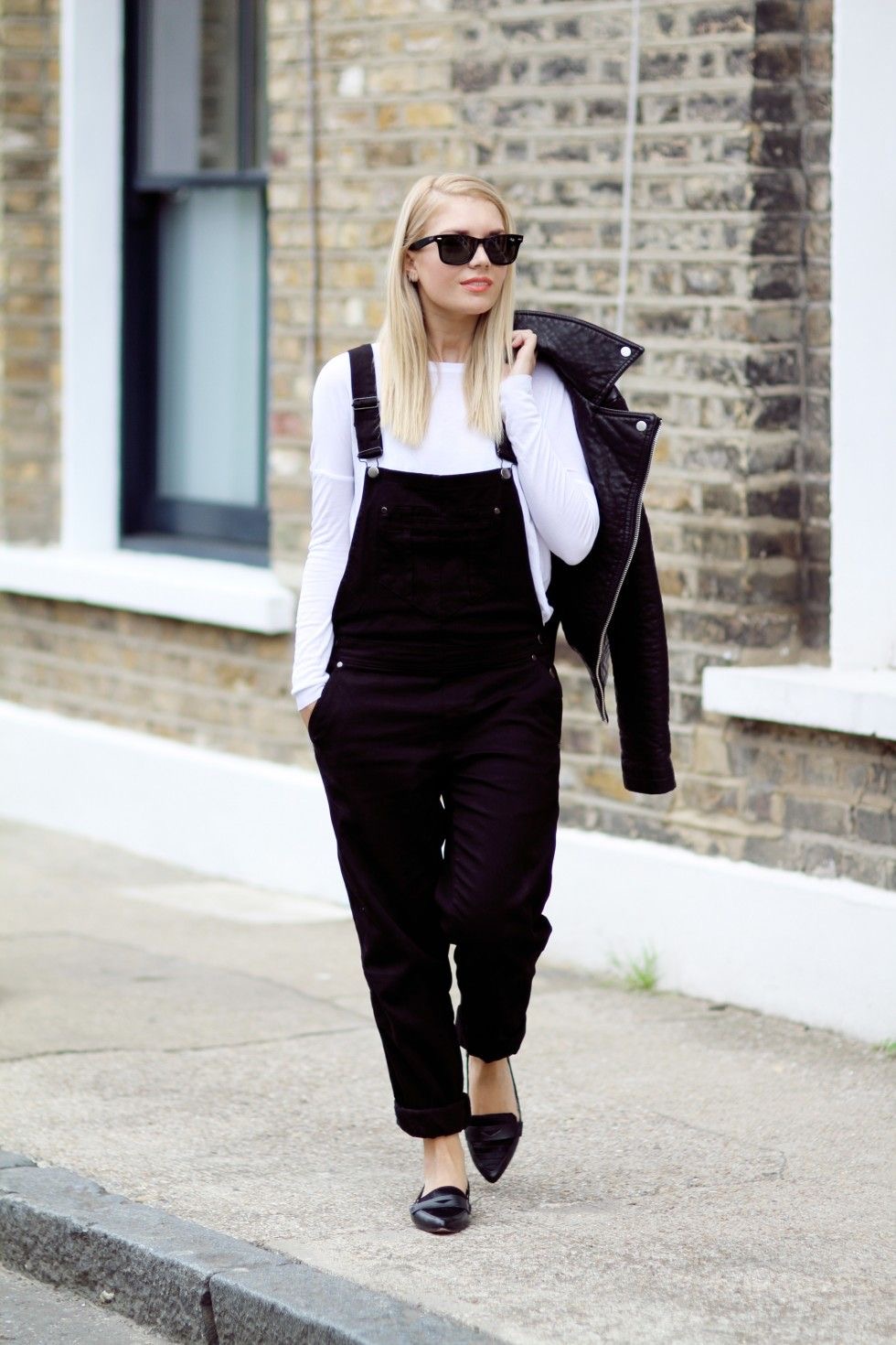 Dungaree Outfits- 28 Best Ways For Women To Wear Dungarees