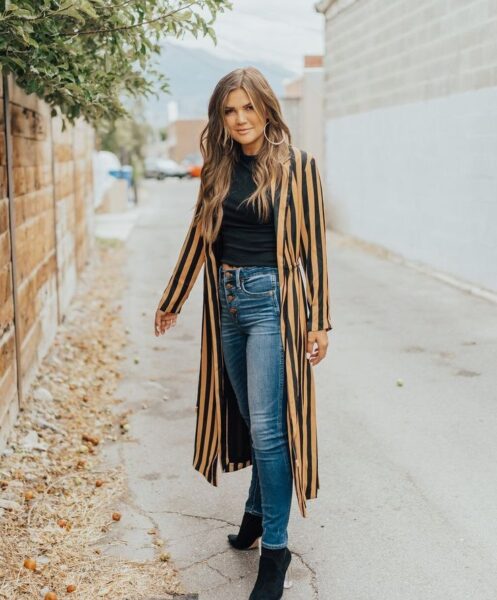 23 Best Outfit Ideas for September with Styling Tips