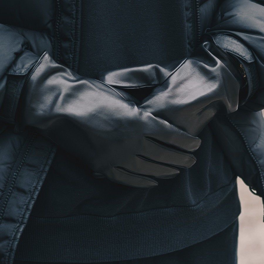 20 Stylish Gloves Outfit Ideas for Men This Year