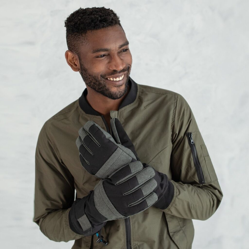 20 Stylish Gloves Outfit Ideas for Men This Year – Outfit Trends
