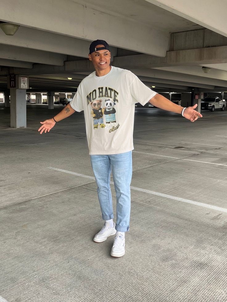 Graphic Tee Outfits for Men – 30 Ways to Style a Graphic Tee