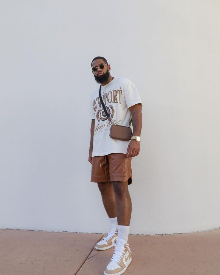 Graphic Tee Outfits for Men – 30 Ways to Style a Graphic Tee