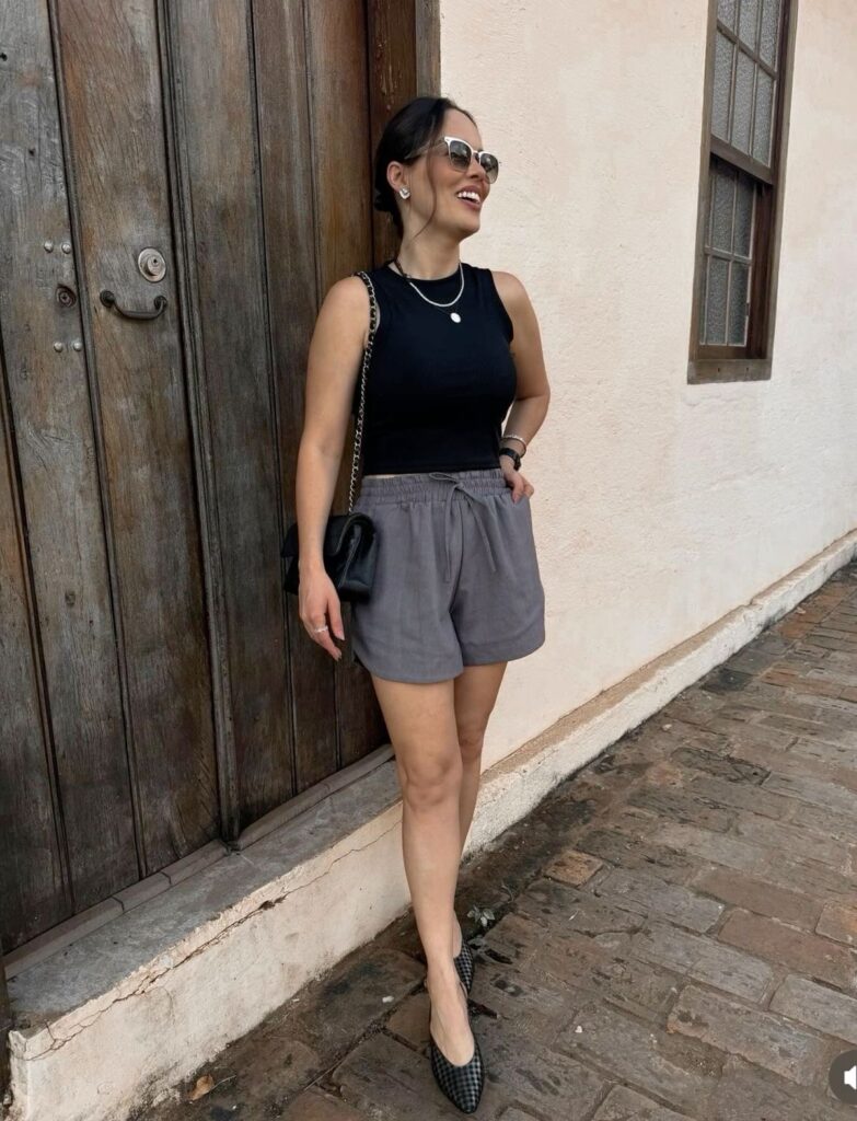 Grey Shorts Outfit Ideas - 20 Ideas How To Wear Grey Shorts
