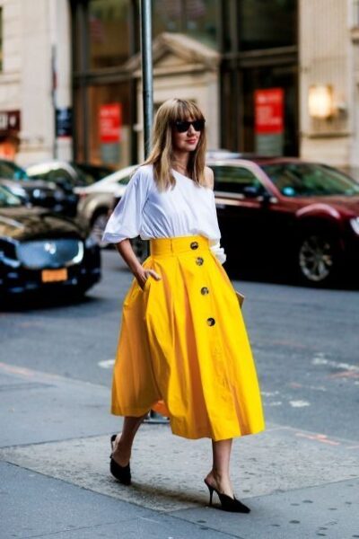 26 Beautiful Yellow Outfits Ideas For Women with Styling Tips