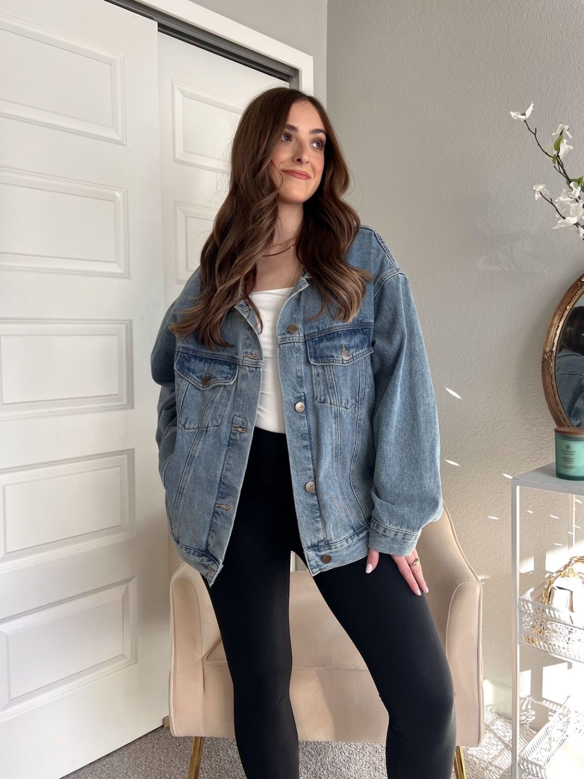 25 Best Denim Jacket Outfit Ideas with Styling Tips