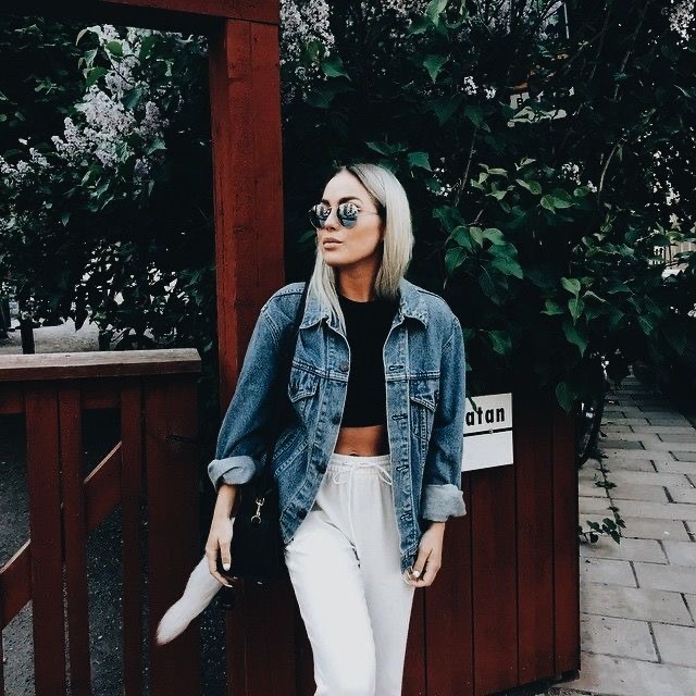 25 Best Crop Top Outfit Ideas with Styling Tips