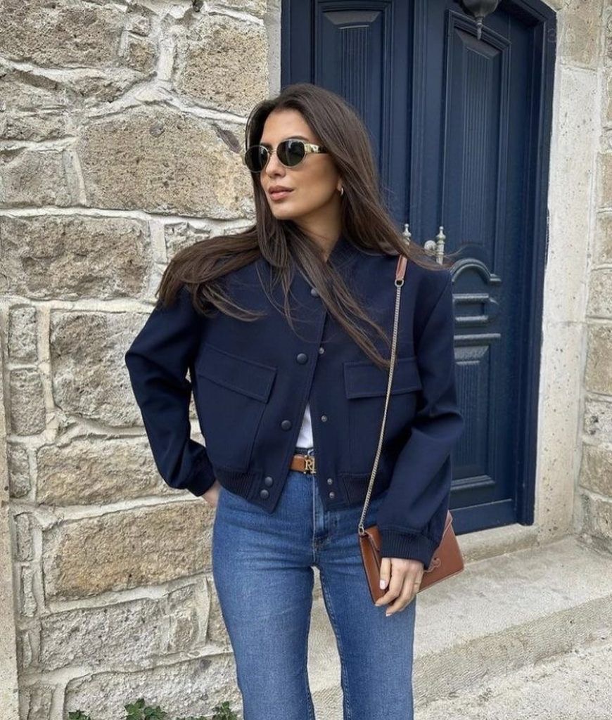 Styling Blue Coats | 25 Outfits to Wear with Navy Blue Coats
