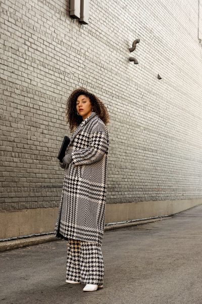 20 Houndstooth Pattern Outfit Ideas & Styling Tips
