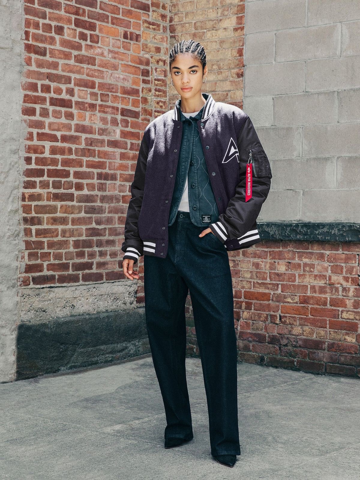 How To Wear A Varsity Jacket? 20 Outfit Ideas & Styling Tips – Outfit ...