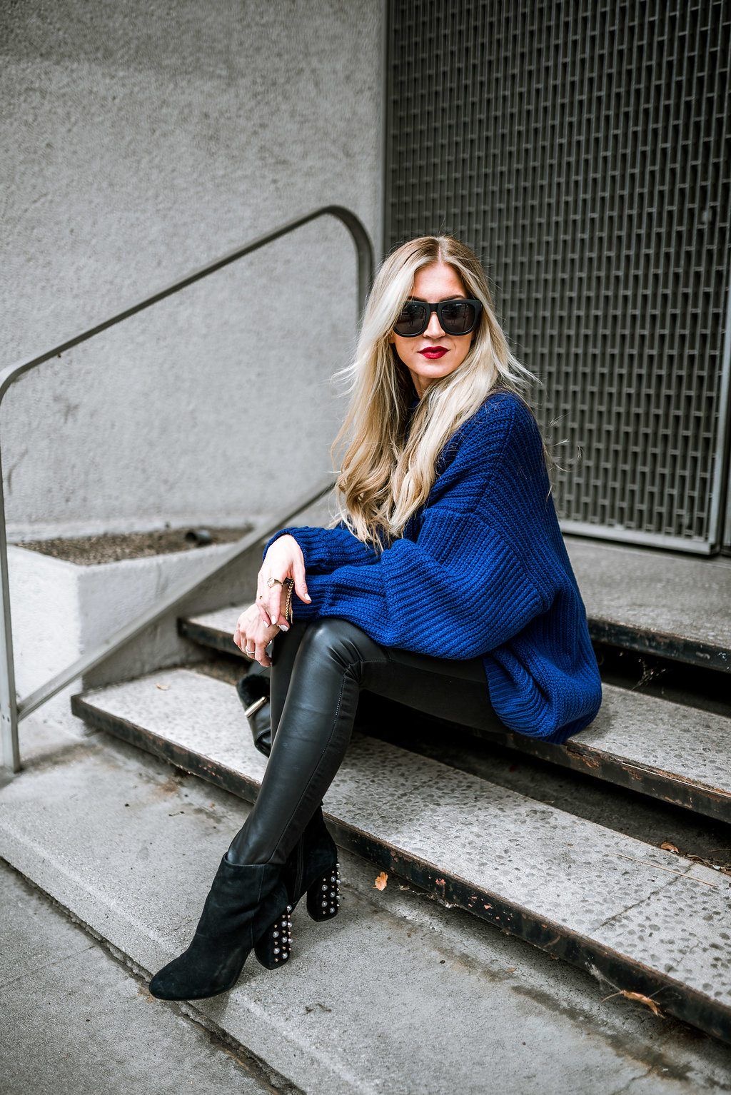 How To Wear A Blue Sweater – 20 Outfit Ideas