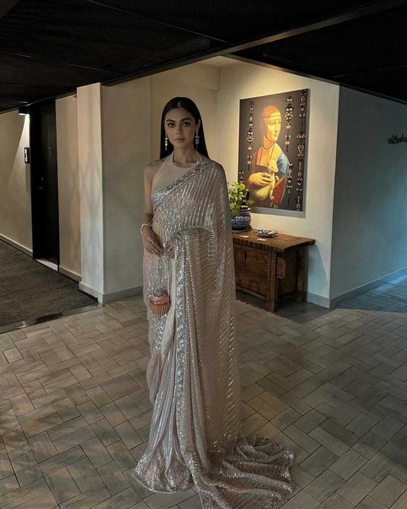 How to Style a Sequin Saree? 16 Ways to Drape it