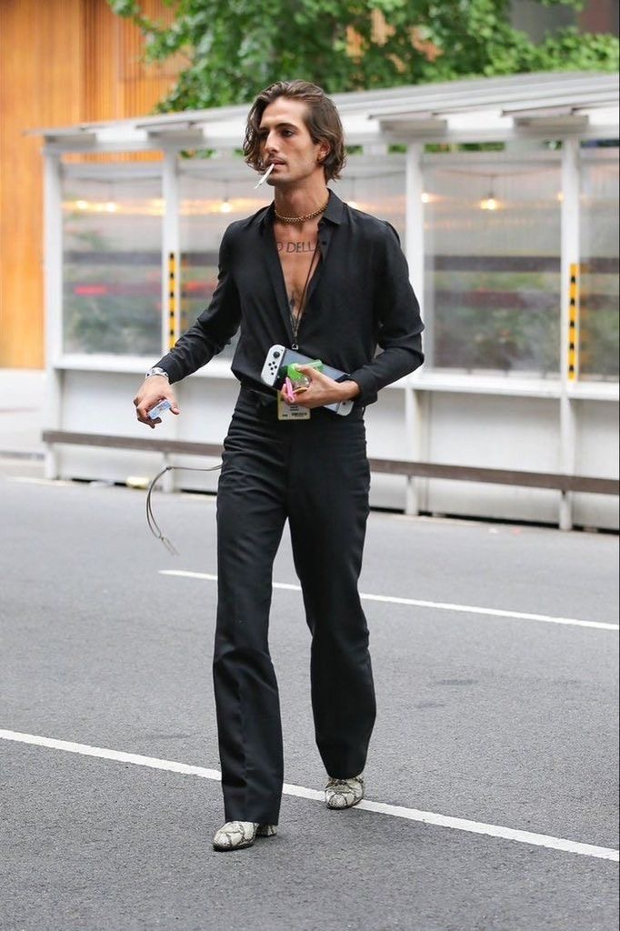 Disco Party Outfits for Men-21 Tips on Dressing up for Disco