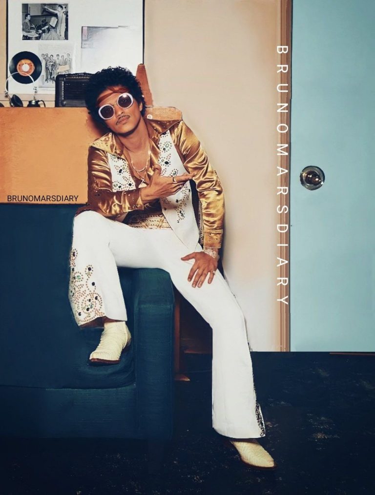 Disco Party Outfits for Men-21 Tips on Dressing up for Disco