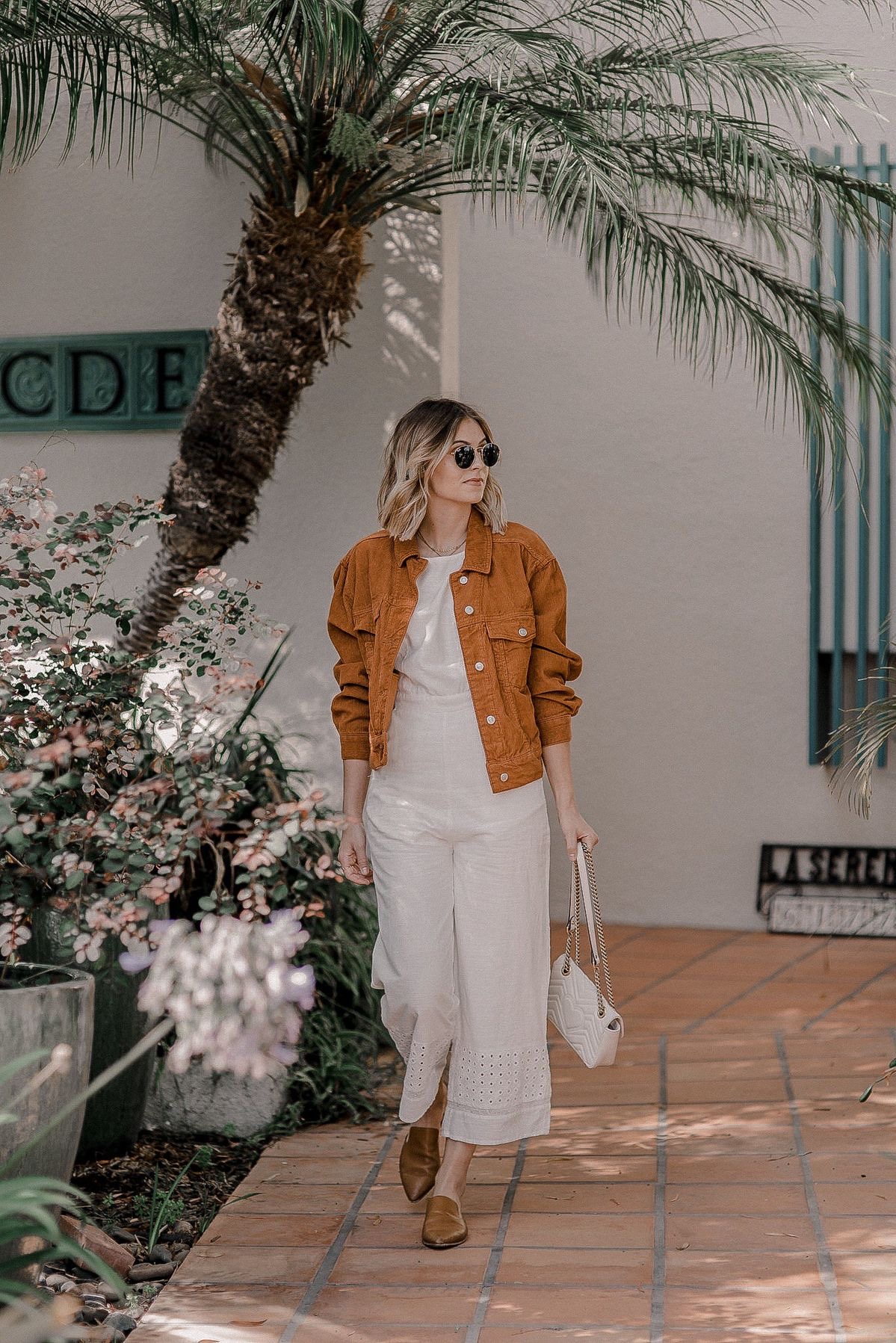 30 Trending Outfits To Wear In October Month