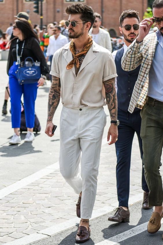 25 Best Bandana Outfit Ideas For Men with Styling Tips